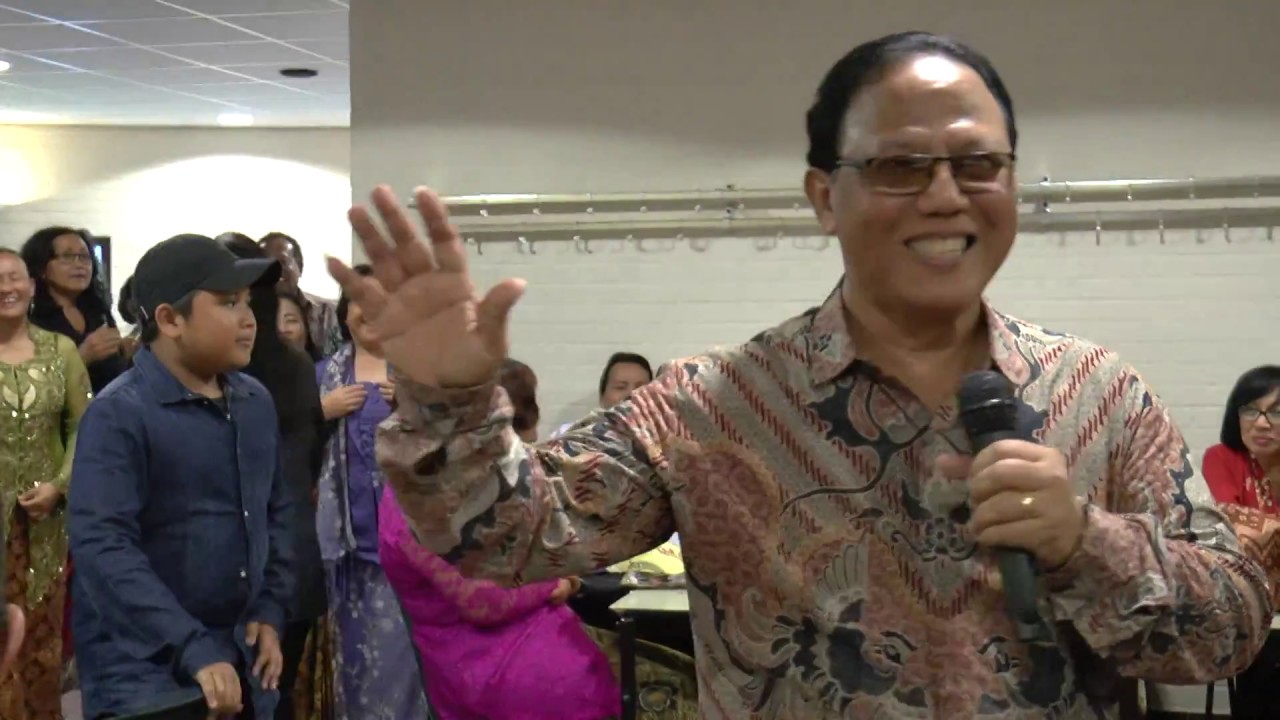 Dayung - dayung (Rowing together) - YouTube