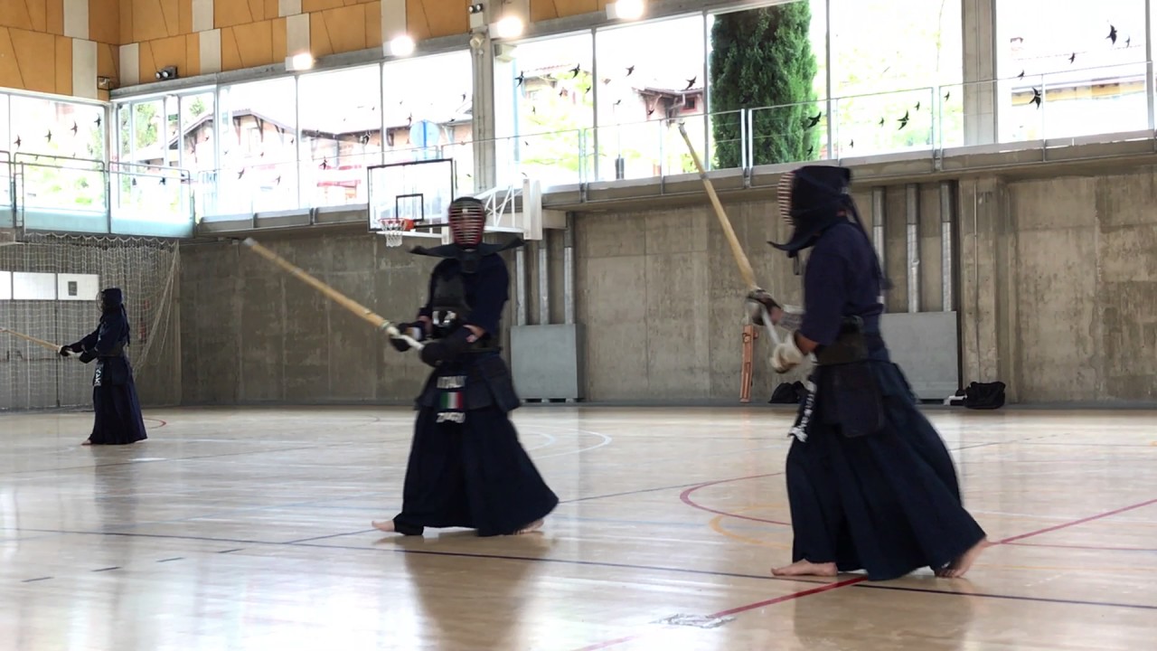 Keiko entre Senseis: Jesús González (6 Dan Kendo) - Lorenzo Zago (7 Dan ...