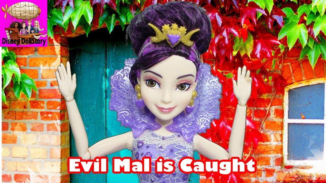 Evil Mal is Caught - Part 5 - Mal is the Queen Series Descendants ...