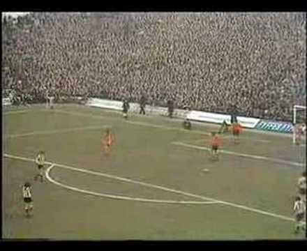 SUNDERLAND 2 LUTON 0 FA CUP 6TH RND 1973 - YouTube