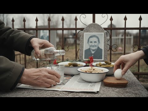 Why Russians Picnic at Cemeteries (It’s not what you think) 🪦🌯