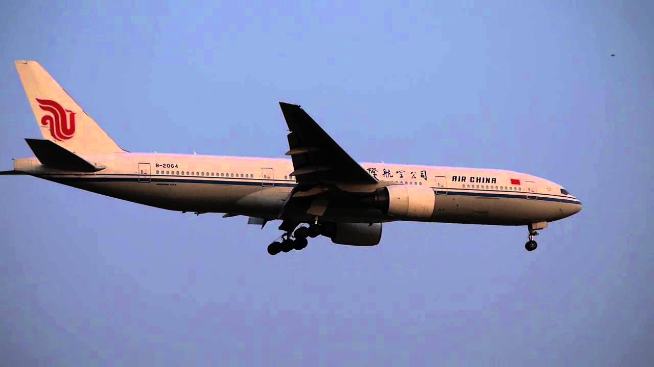Spotting at Suvarnabhumi airport :B-2064 Air China Boeing 777-200 ...