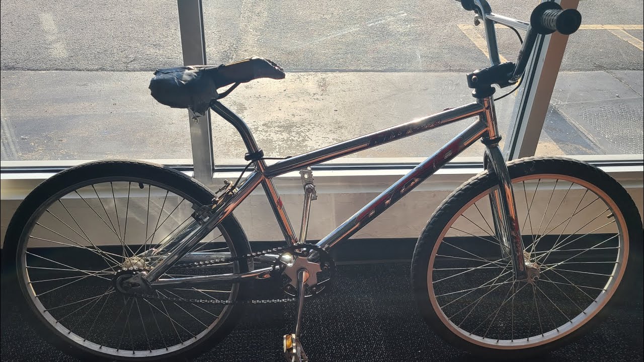 1998 GT Dyno Nitro 24" inch chrome BMX midschool vintage survivor - YouTube