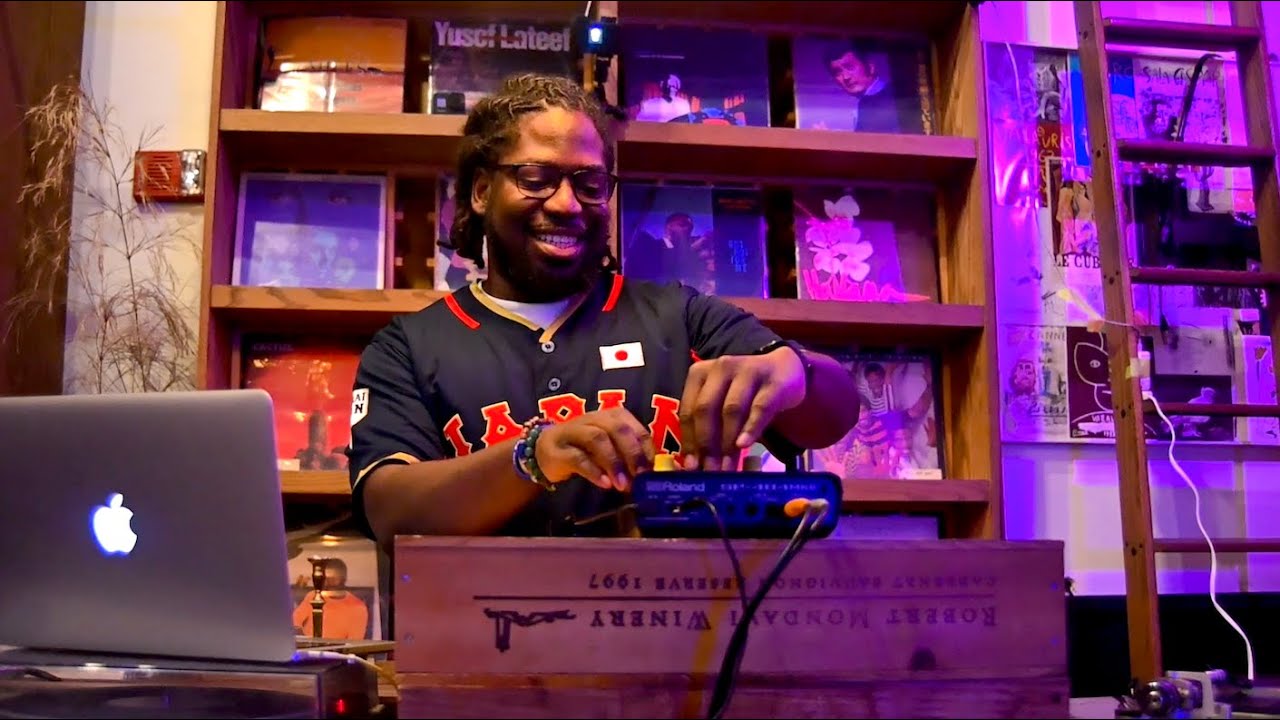 Live Beat Set #7 • phdirac • vignette beat tape • @couchdate - YouTube