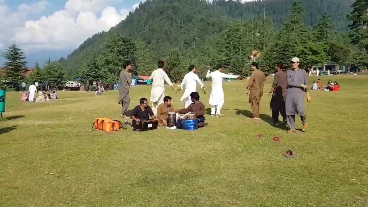Special Pathan attan in shogran KPK - YouTube