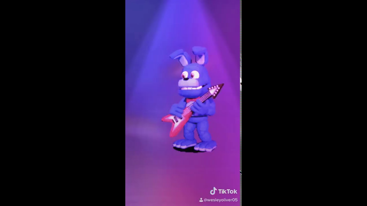 Bonnie Plays The Bonnie Song - YouTube