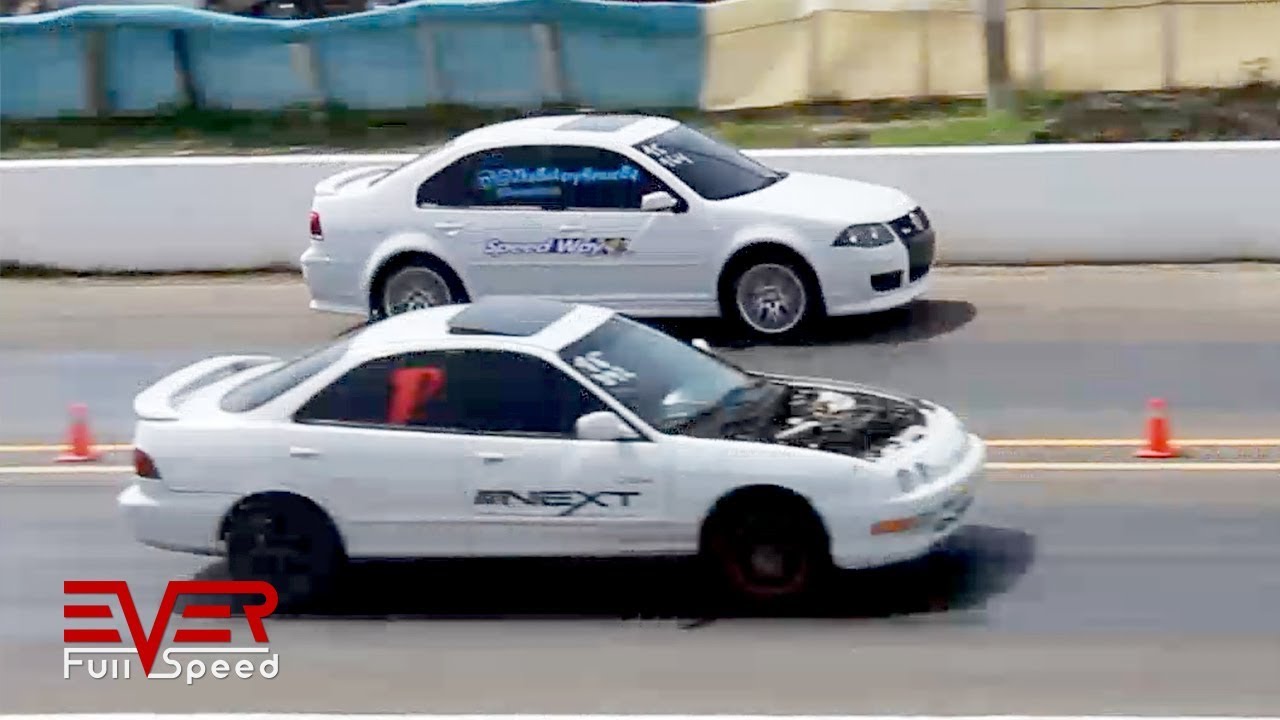 Honda Integra vs Volkswagen Jetta GLI | Drag Races - YouTube