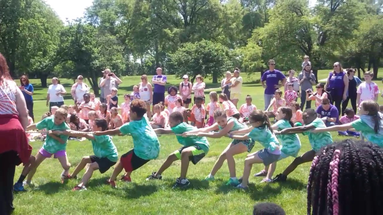 Tug of war field day 5/25/17 - YouTube