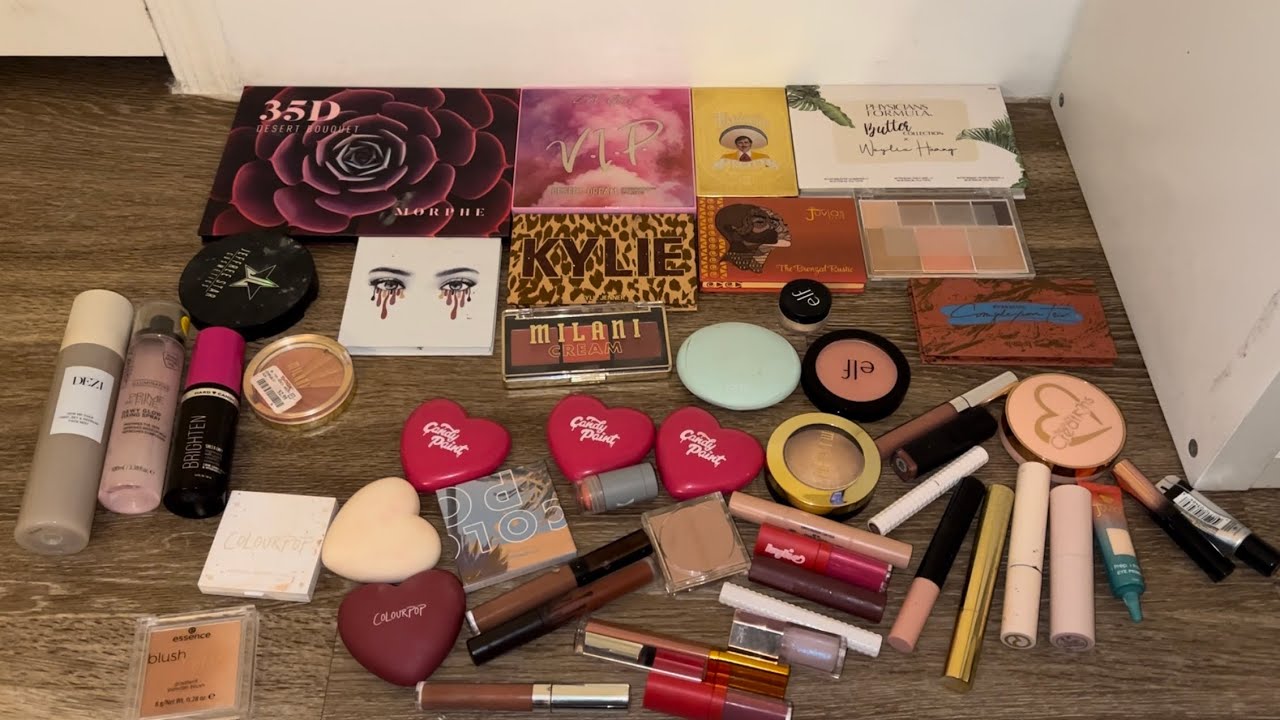 DECLUTTERING MY ENTIRE MAKEUP COLLECTION - YouTube