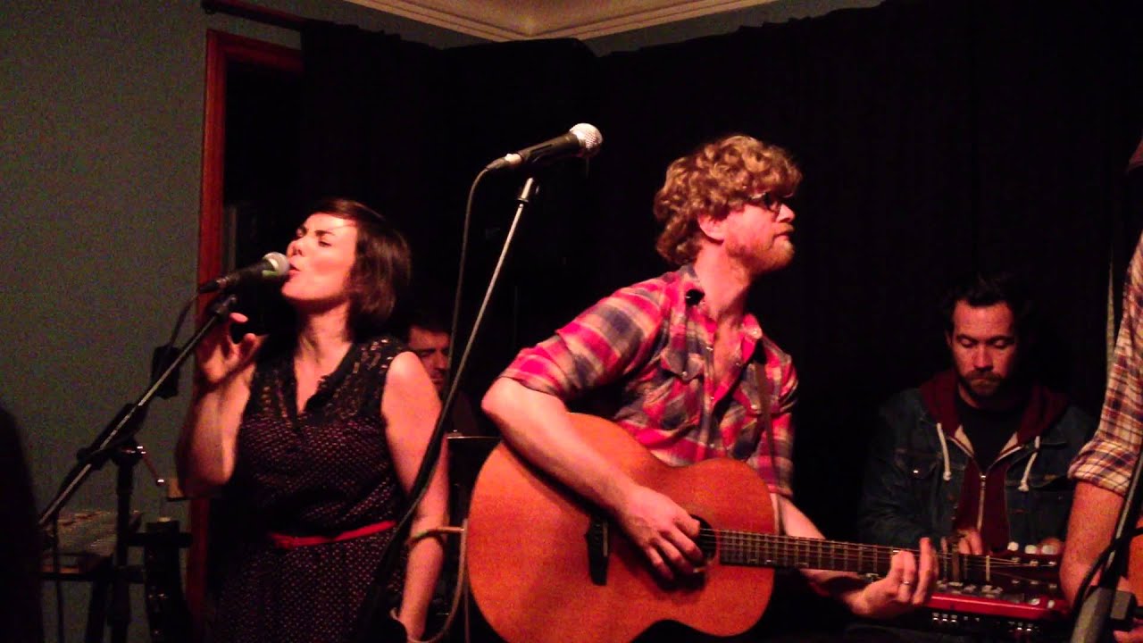 Graydon James & The Young Novelists - Standing Still - YouTube