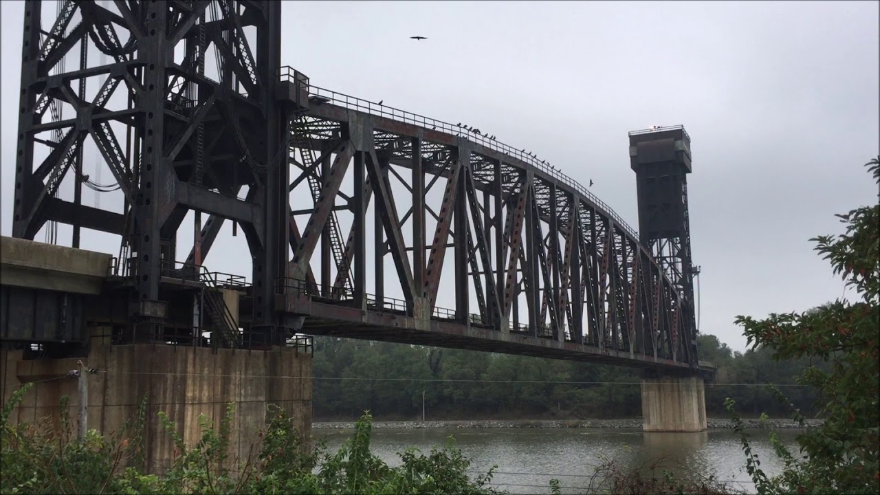 C&D Canal Lift Bridge Lowering into Position - YouTube