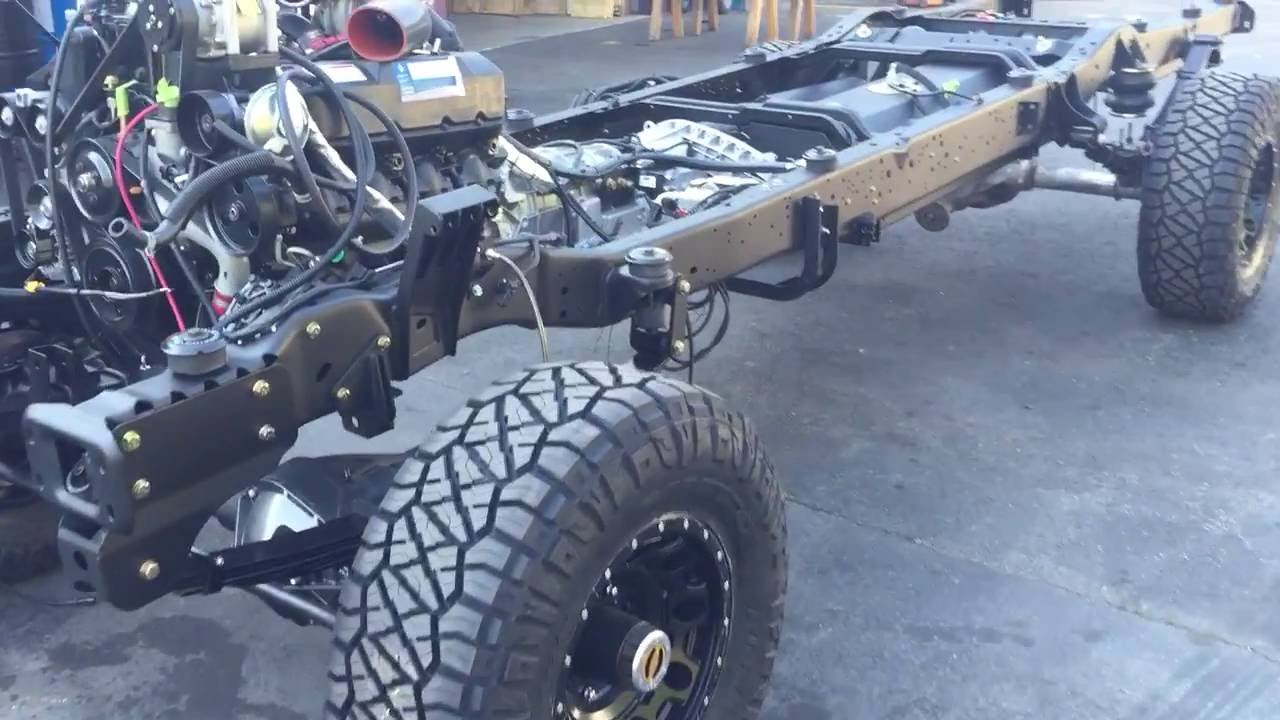 Ujoint Offroad AlphaVan Chassis - YouTube