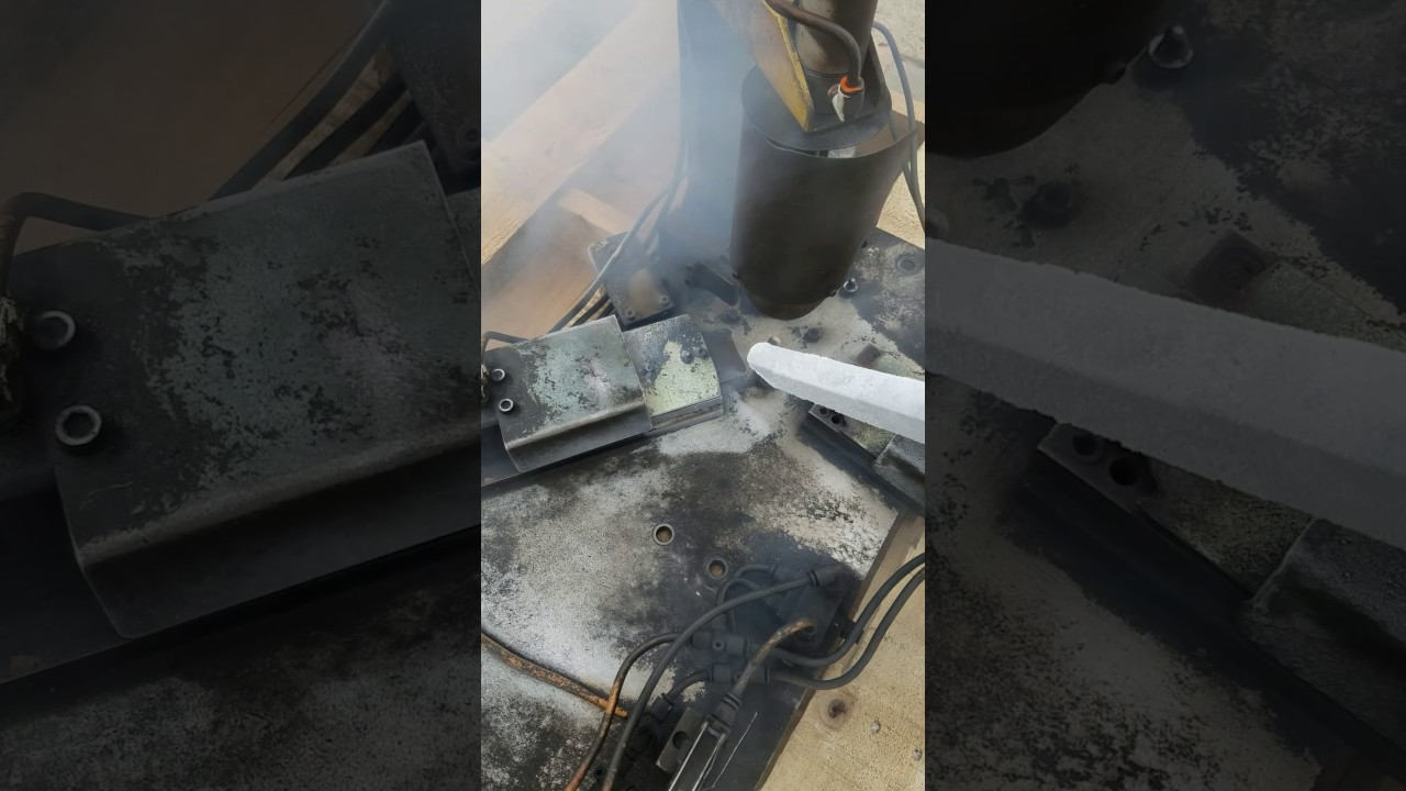 Dry Ice blasting welding slag off fixture - YouTube