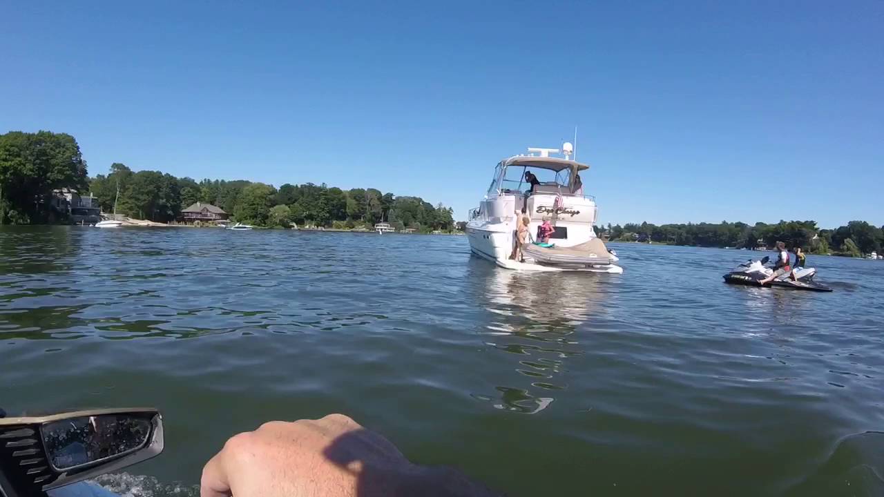 4450 cruisers yachts - spring lake - YouTube