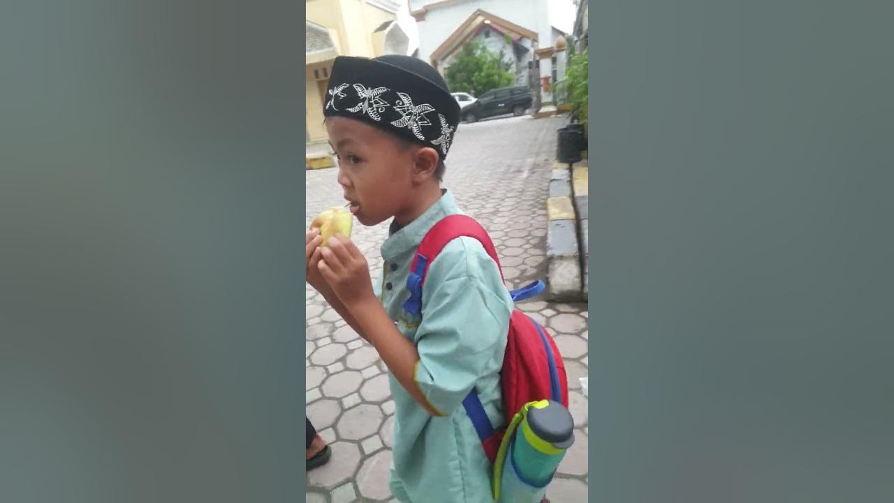 bersama besti di tempat ngaji - YouTube