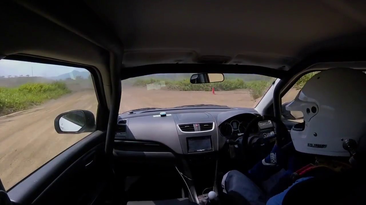 Suzuki Swift awesome rally stunt !!! - YouTube