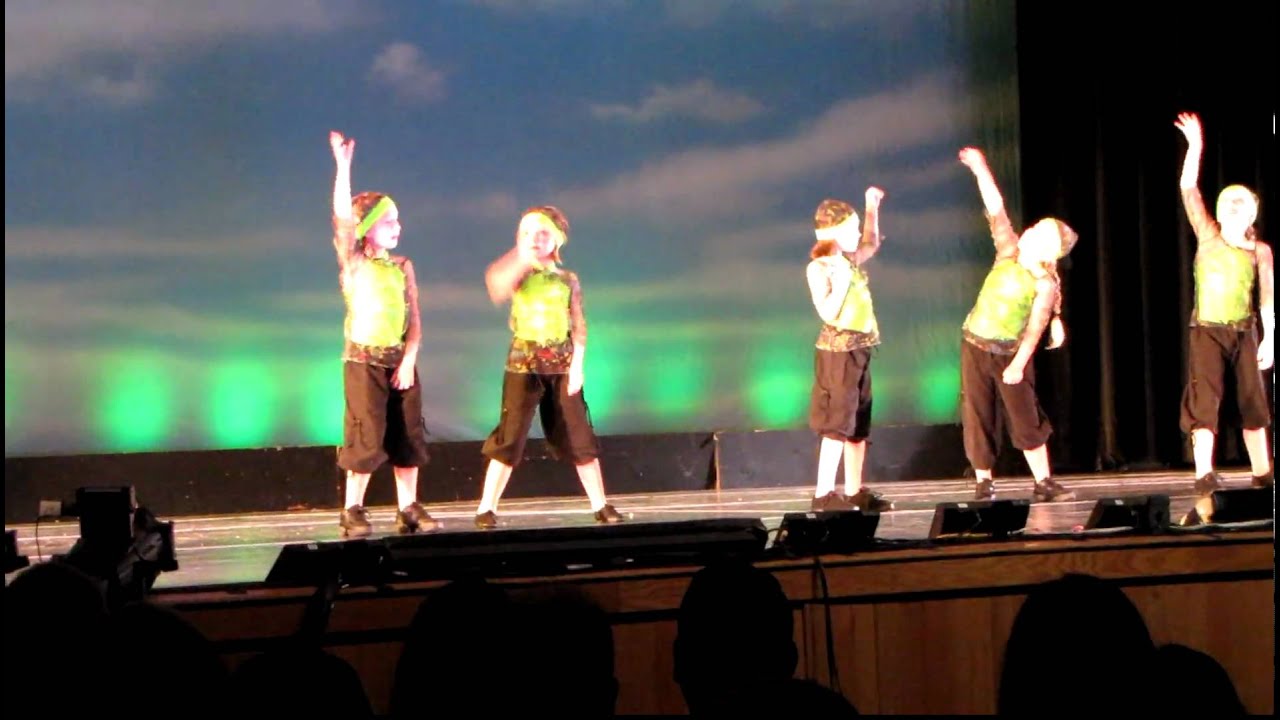 Emma's Dance Recital - YouTube