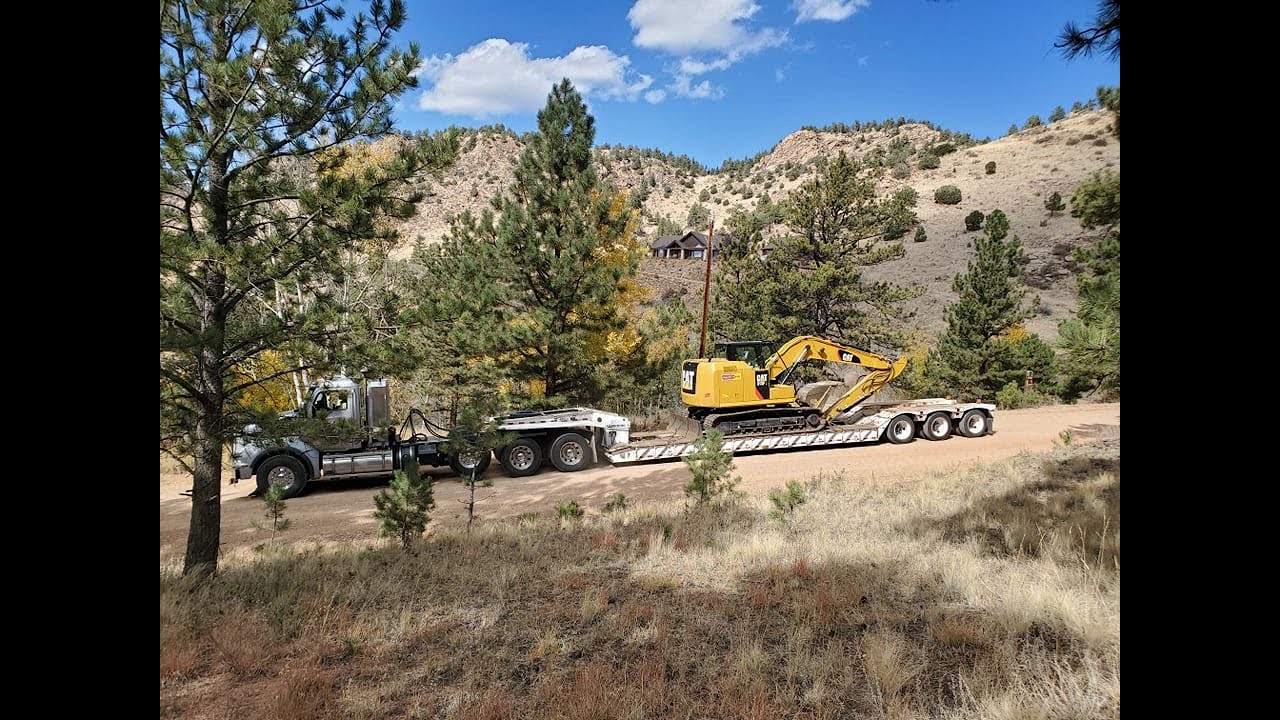 Girl Boss Operator Catepillar Excavator - YouTube