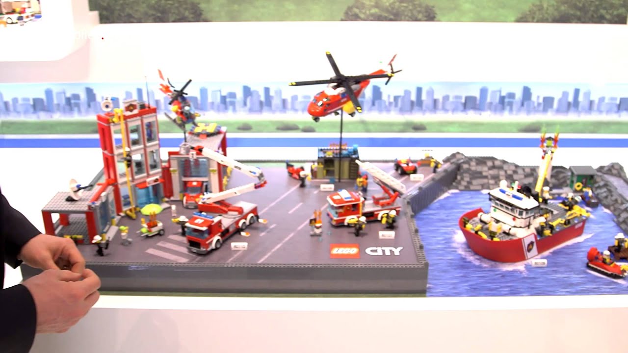 Messeblick.TV - LEGO City & LEGO Duplo auf der Spielwarenmesse 2016 in ...