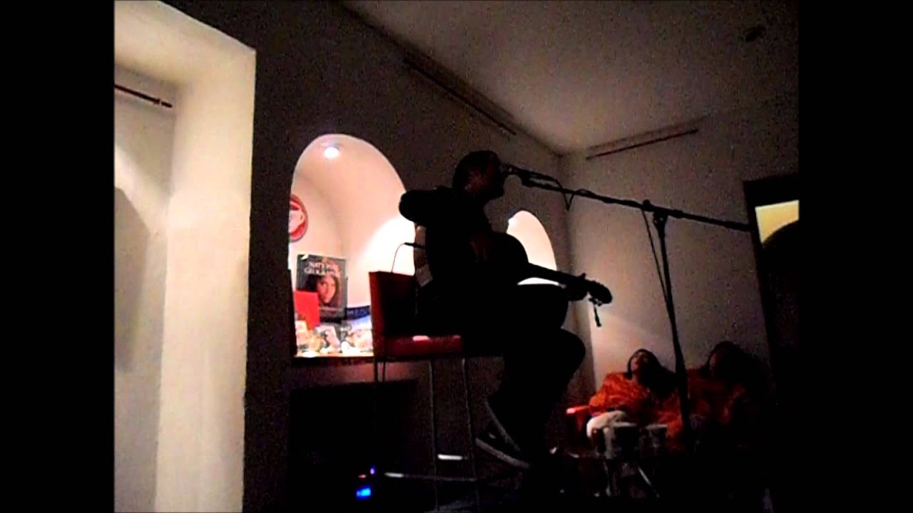 Adrián Gil "El Tigre" / Sirena - YouTube