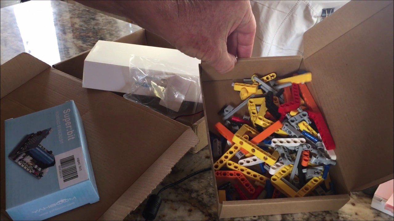 Yahboom Building Block Kit and Super:Bit with MakeCode - YouTube