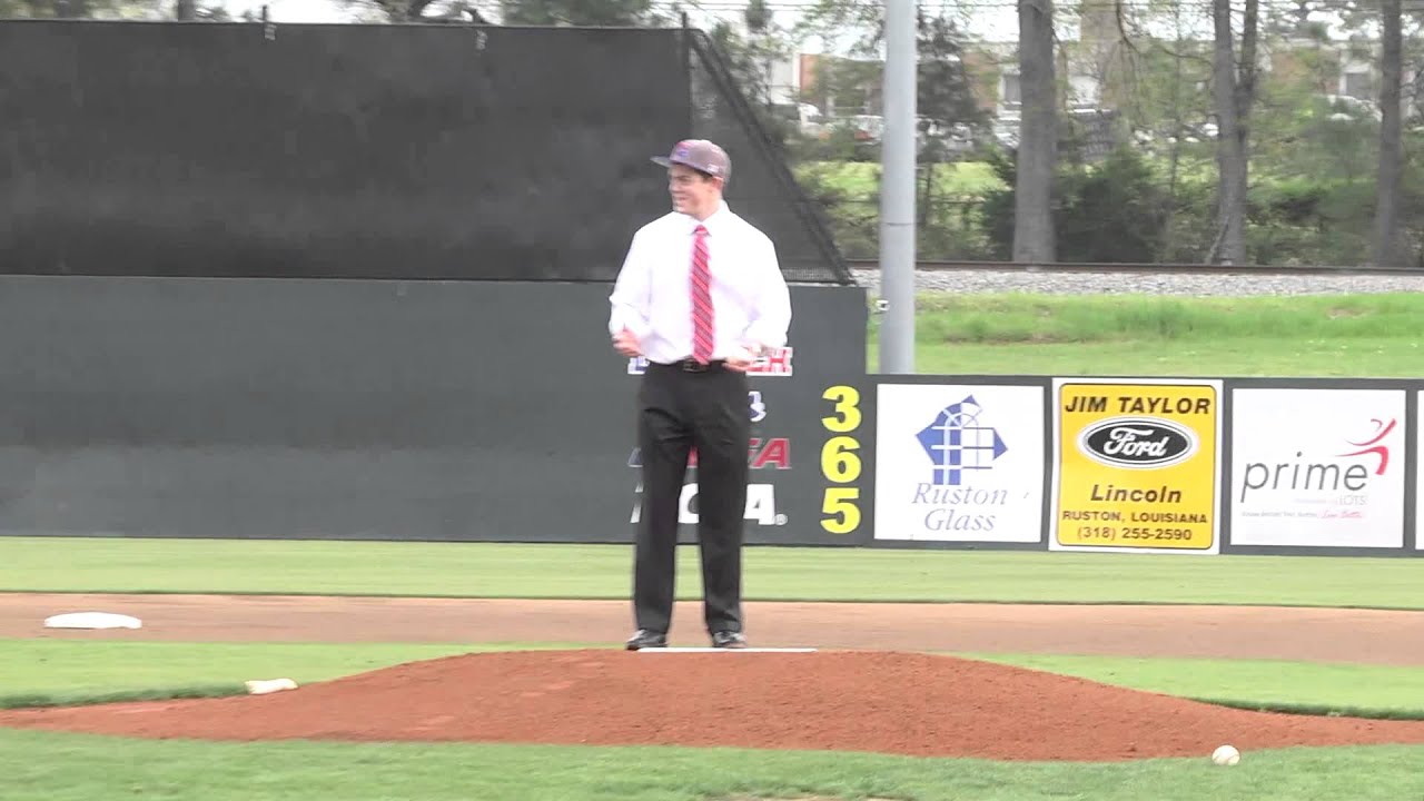 Tyler Summitt First Pitch - YouTube