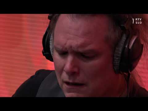 Hamo - Ona gre - Jutra ob kavi so še lepša ob kitari