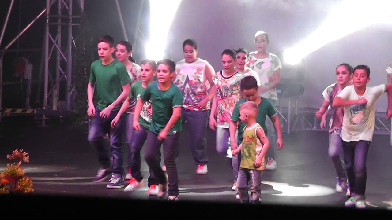 Saggio Hip-Hop 28/06/2014 della Flashdance 2000 - YouTube
