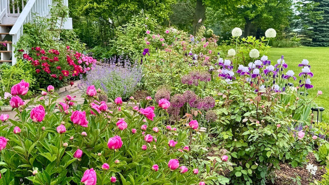 The Most Beautiful Season Garden Tour: May 23–30 - YouTube