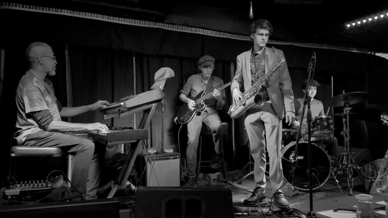 "Sunny" - Nate Topo Organ Trio - Live at Baker's Keyboard Lounge - YouTube