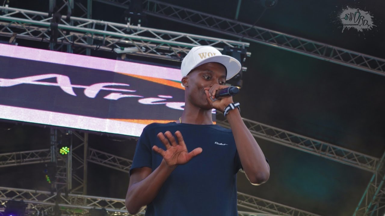 King Monada-O Waka DJ live (Marula Festival 2017) - YouTube
