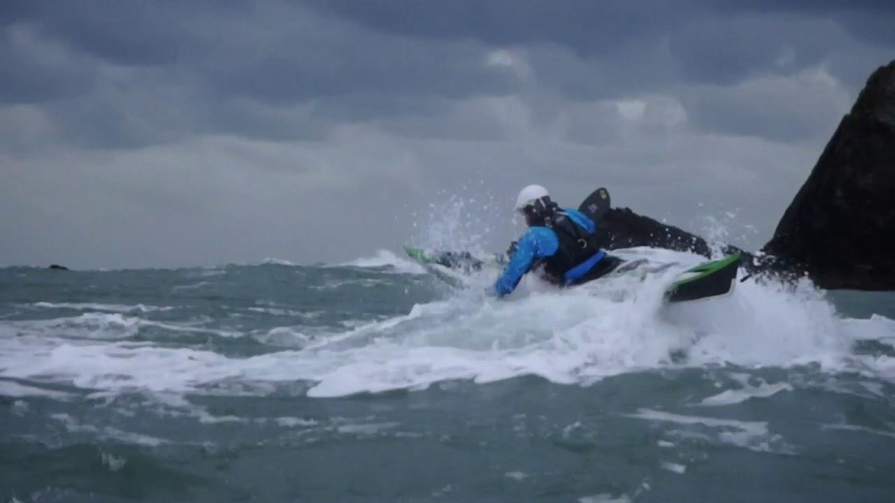 Winter Sea Kayaking - YouTube