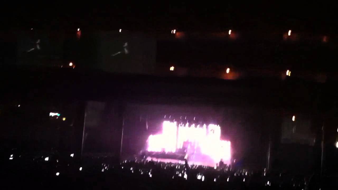 Intro/Lord Knows/Underground Kings Live- Drake, Club Paradise Tour ...