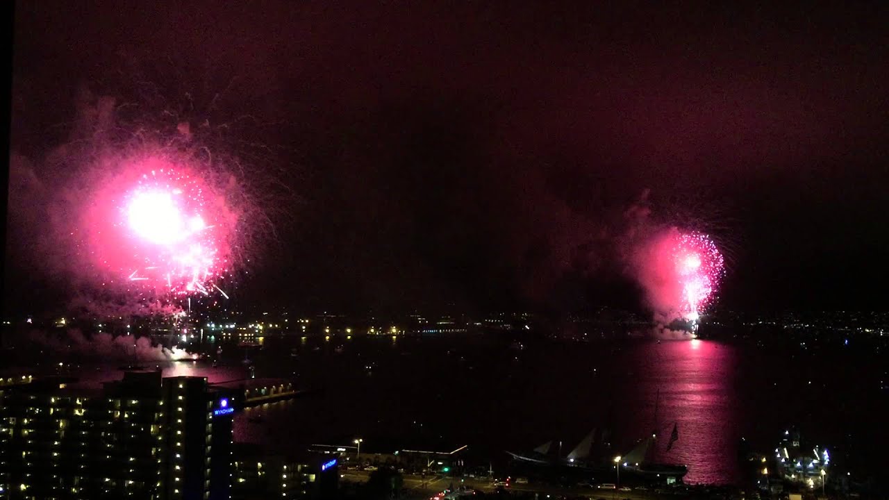 Big Bay Boom San Diego fireworks - YouTube