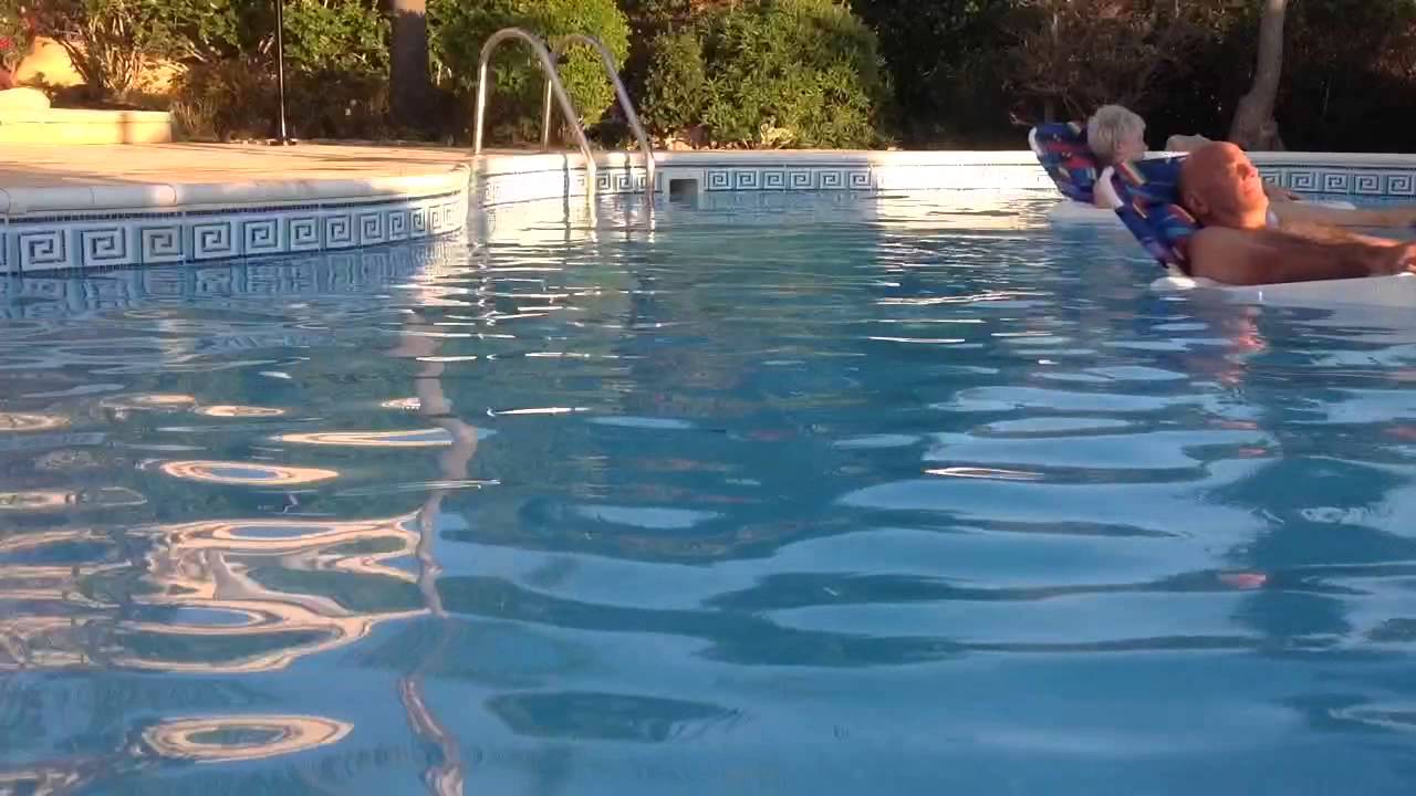 Floaters and Bloaters in the Pool - YouTube