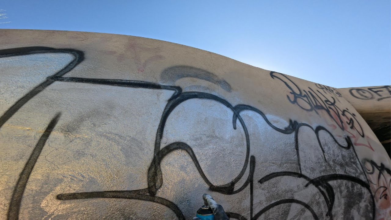 Graffiti - Chrome Throwie Bombing - YouTube