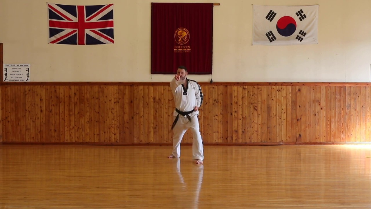 Choong Jang - 2nd Dan Pattern - YouTube