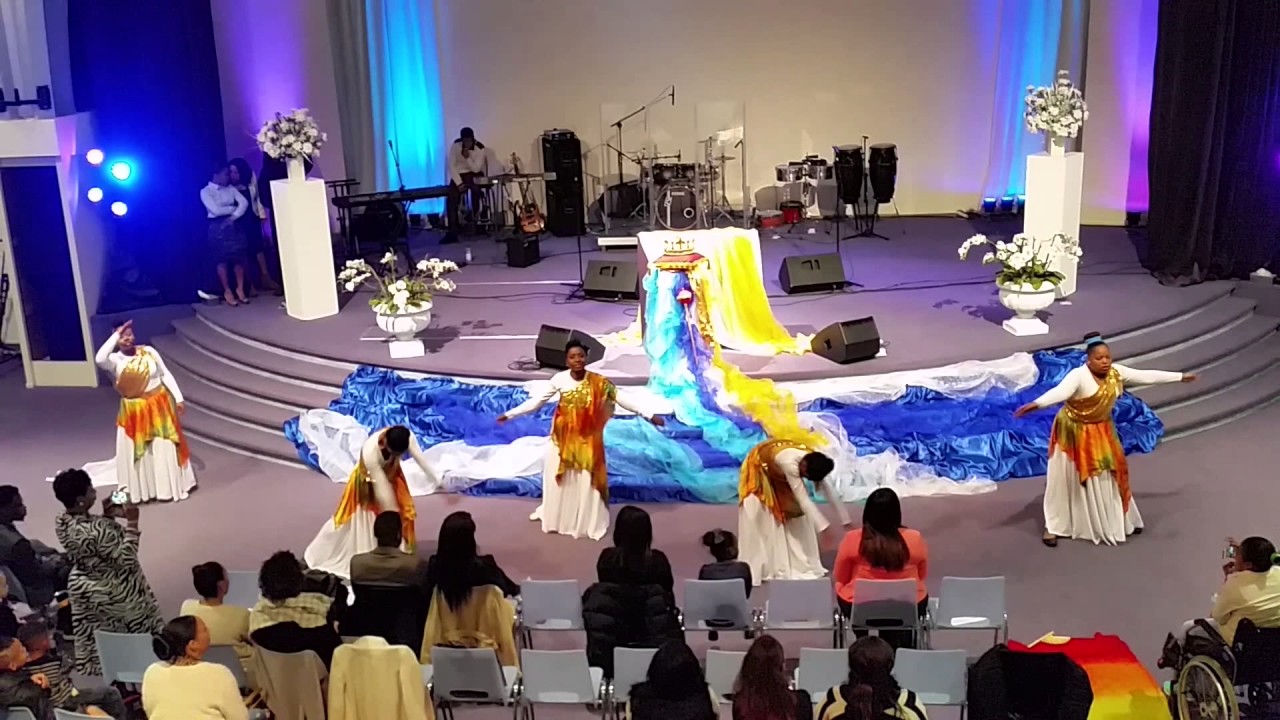 Spirit Break Out - Kim Walker Smith Praise Dance - YouTube