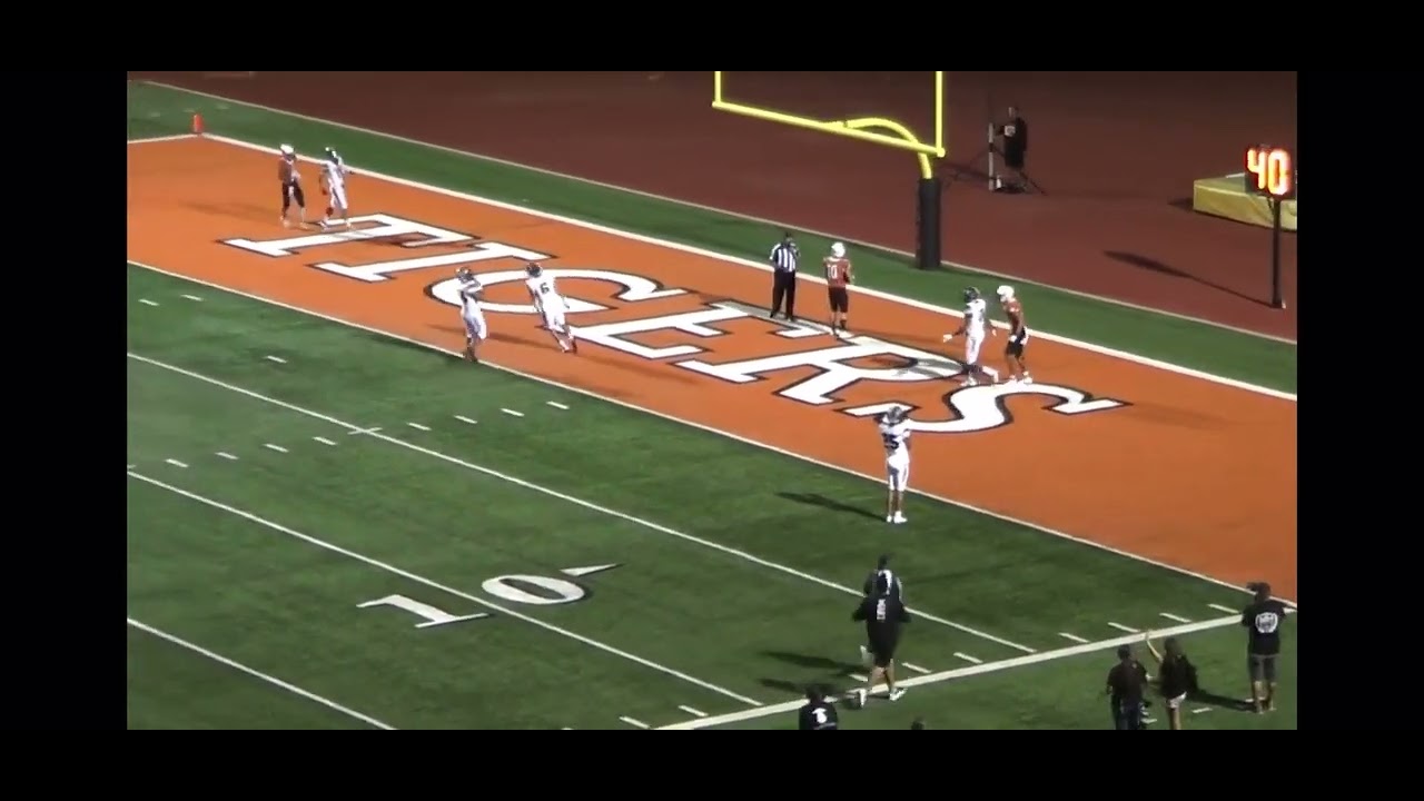 Mercedes vs Pioneer - YouTube