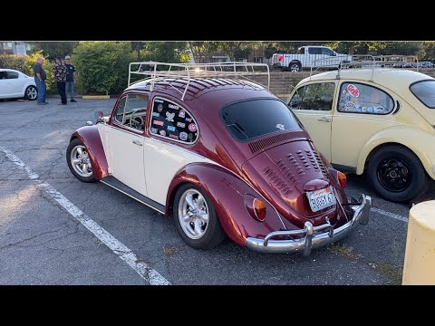 Night time car show - YouTube