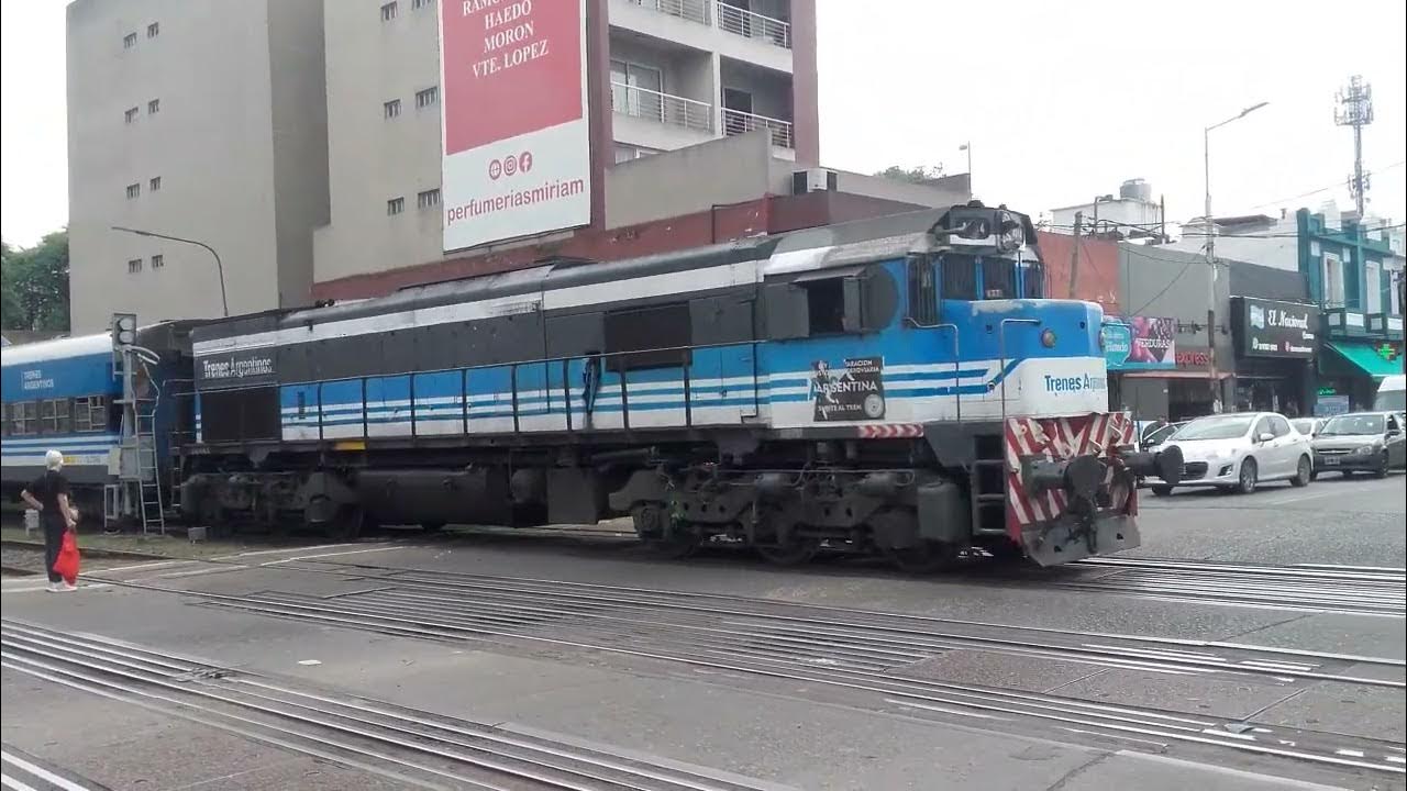 GM GT-22 CW-2 A914 con tren de pasajeros 4516 Haedo-Temperley de 11.34 saliendo de Haedo - YouTube