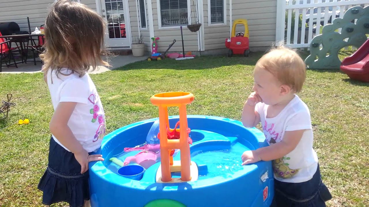Kids playing with water table - YouTube