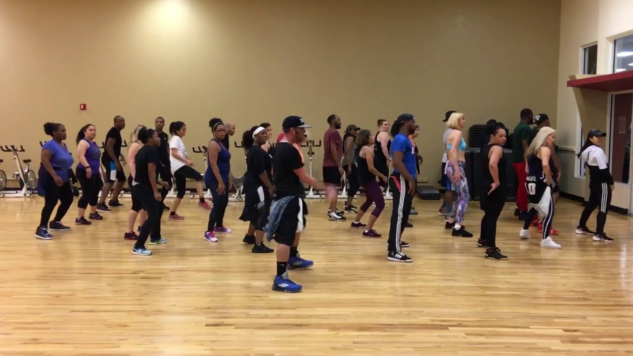 Major Lazer Run Up Choreography - YouTube