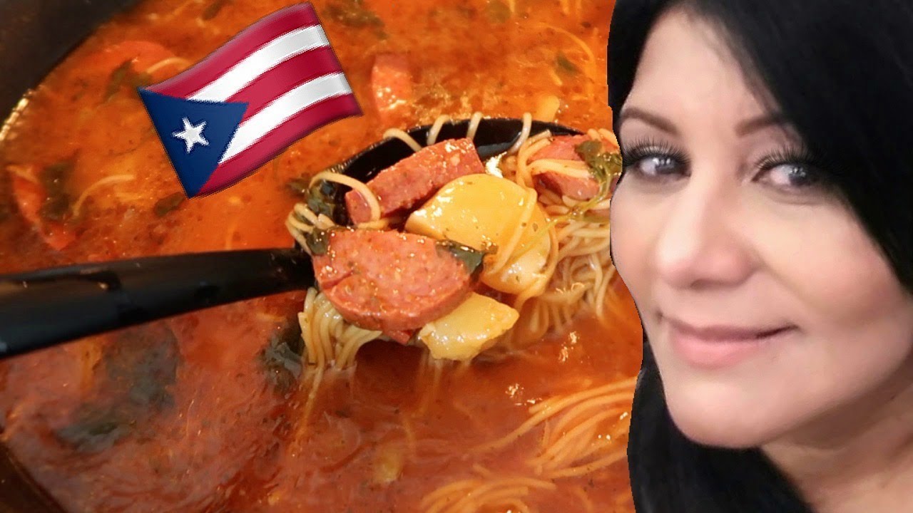 Cooking with my mom! Sopa de salchichon! Sharlene Colon - YouTube