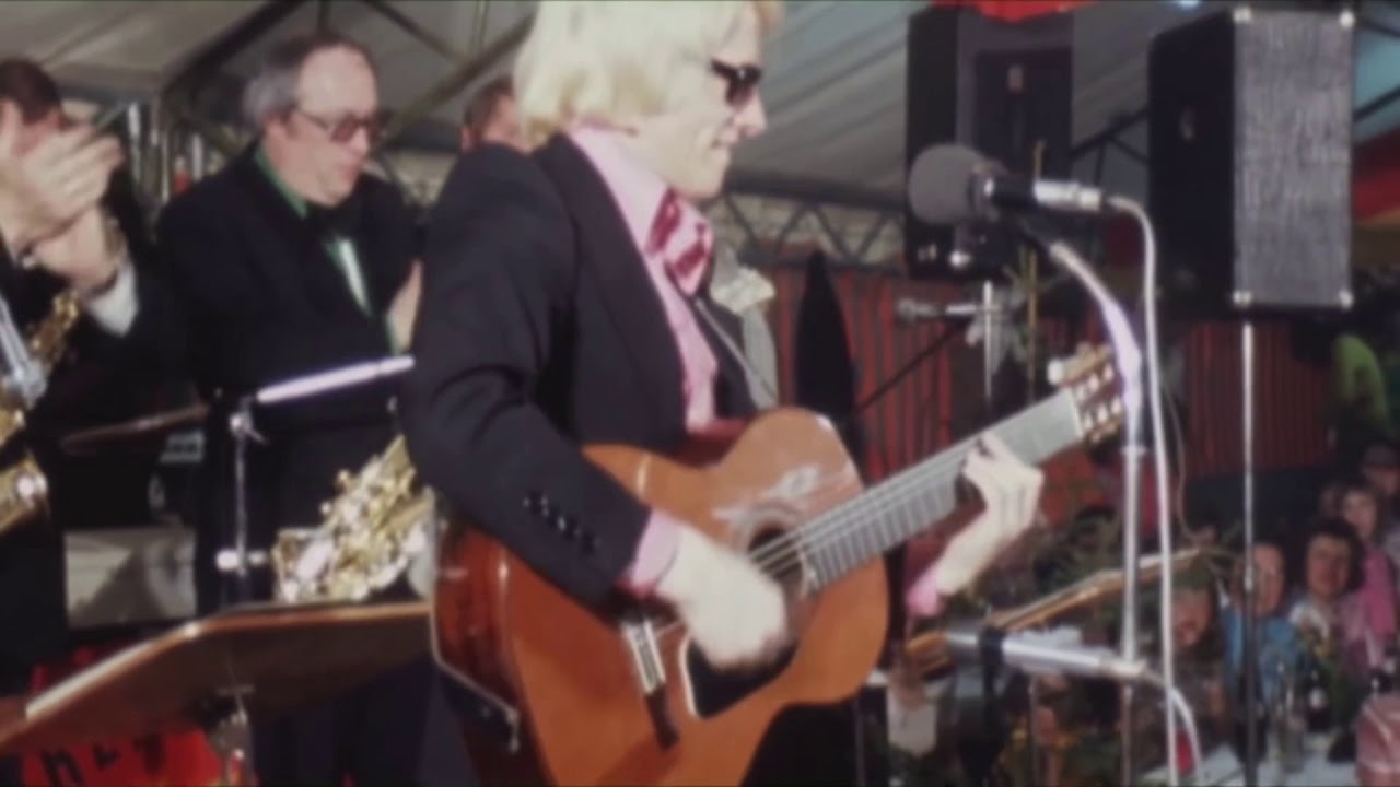 Very Rare Heino Performance-1972 - YouTube