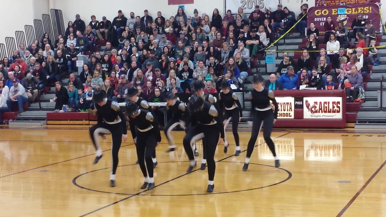 Hayfield Varsity High Kick 2019 at Dover Eyota - YouTube