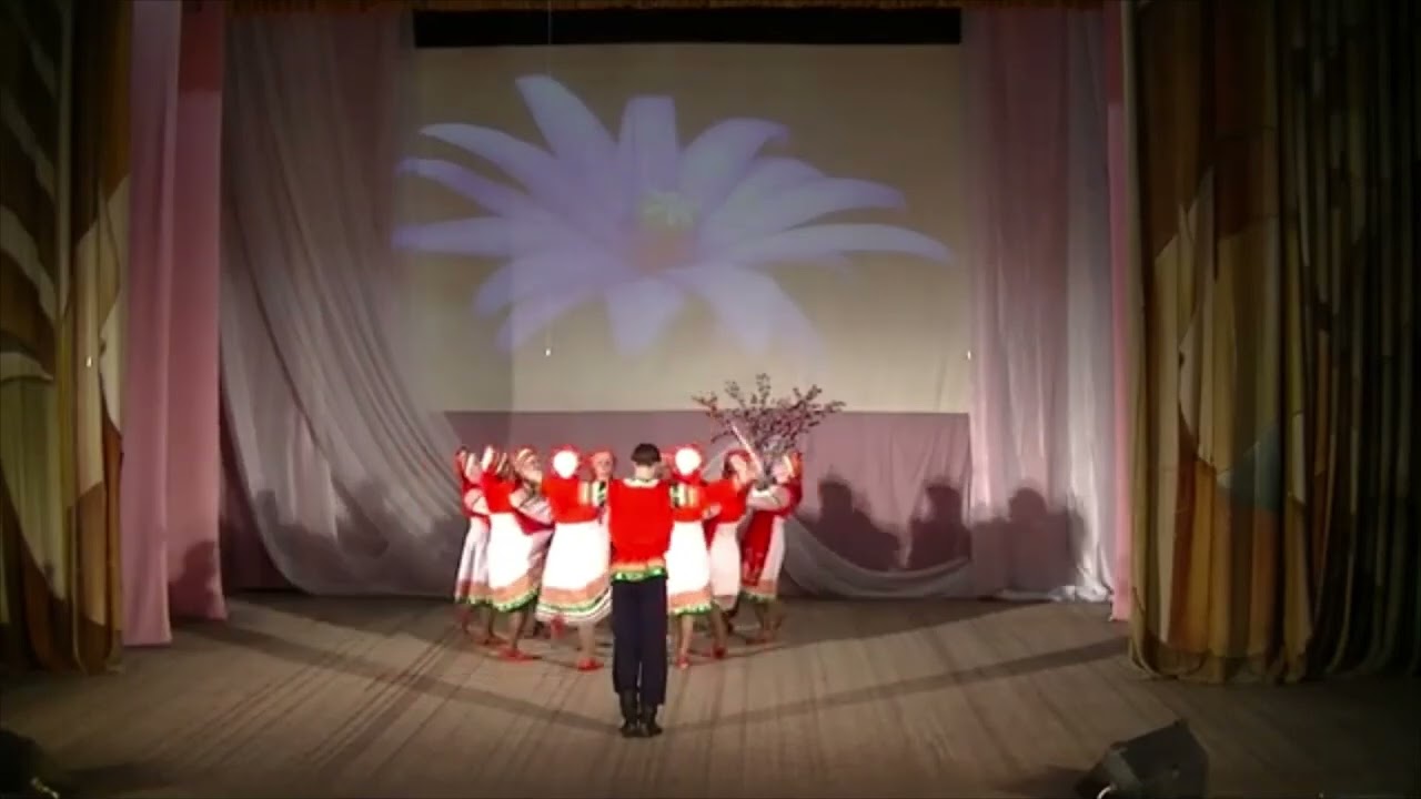 Russian dance "Behind the Pipe"/ danza rusa / danse russe / ロシアの踊り/ 俄罗斯 ...