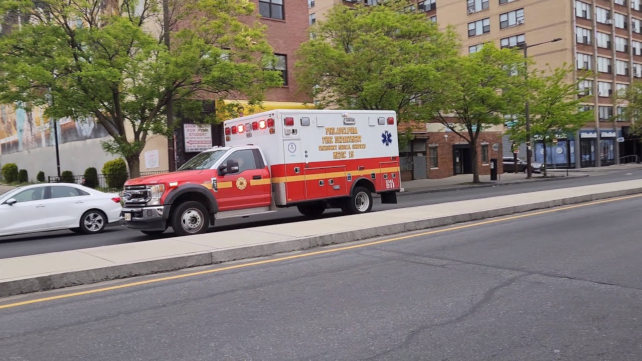 Philadelphia, PA Fire Department Ems Medic 16 Responding - YouTube