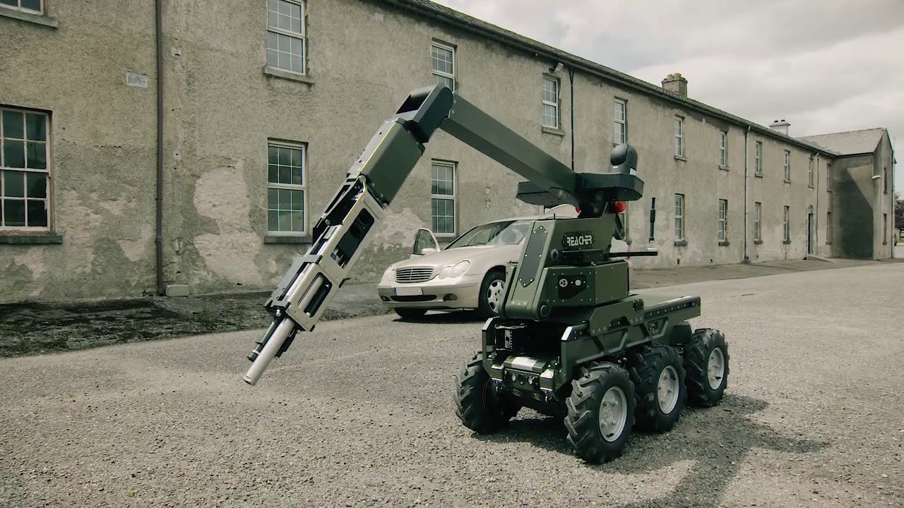 REAMDA REACHER The revolutionary EOD Robot with Autonomous Tool ...