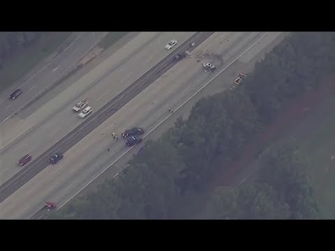 Deadly crash on GA 400 in Roswell - YouTube